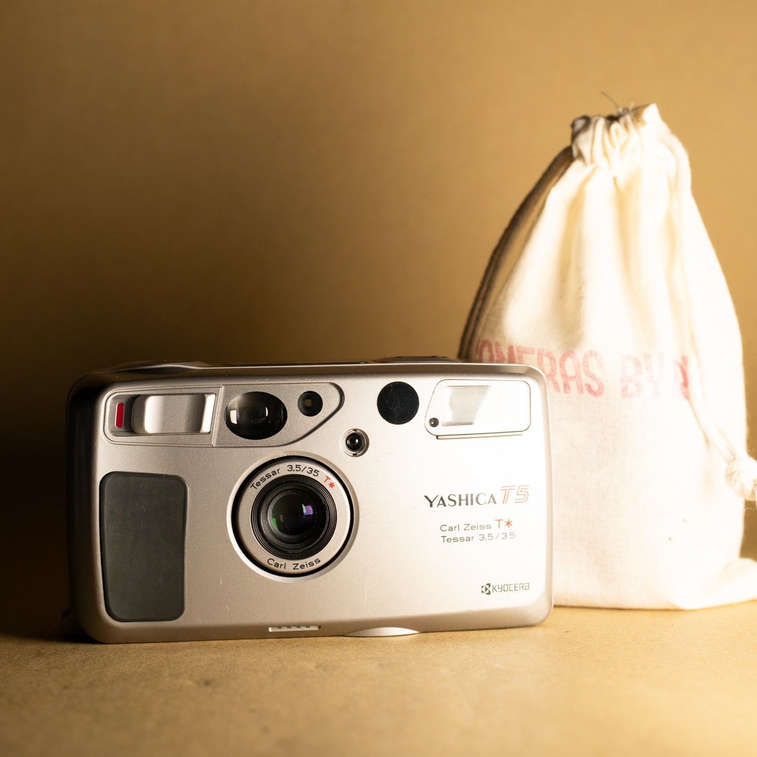 Yashica T5 35mm Point and Shoot Camera with Roll of Film - Refurbished – Cameras By Max Ltd