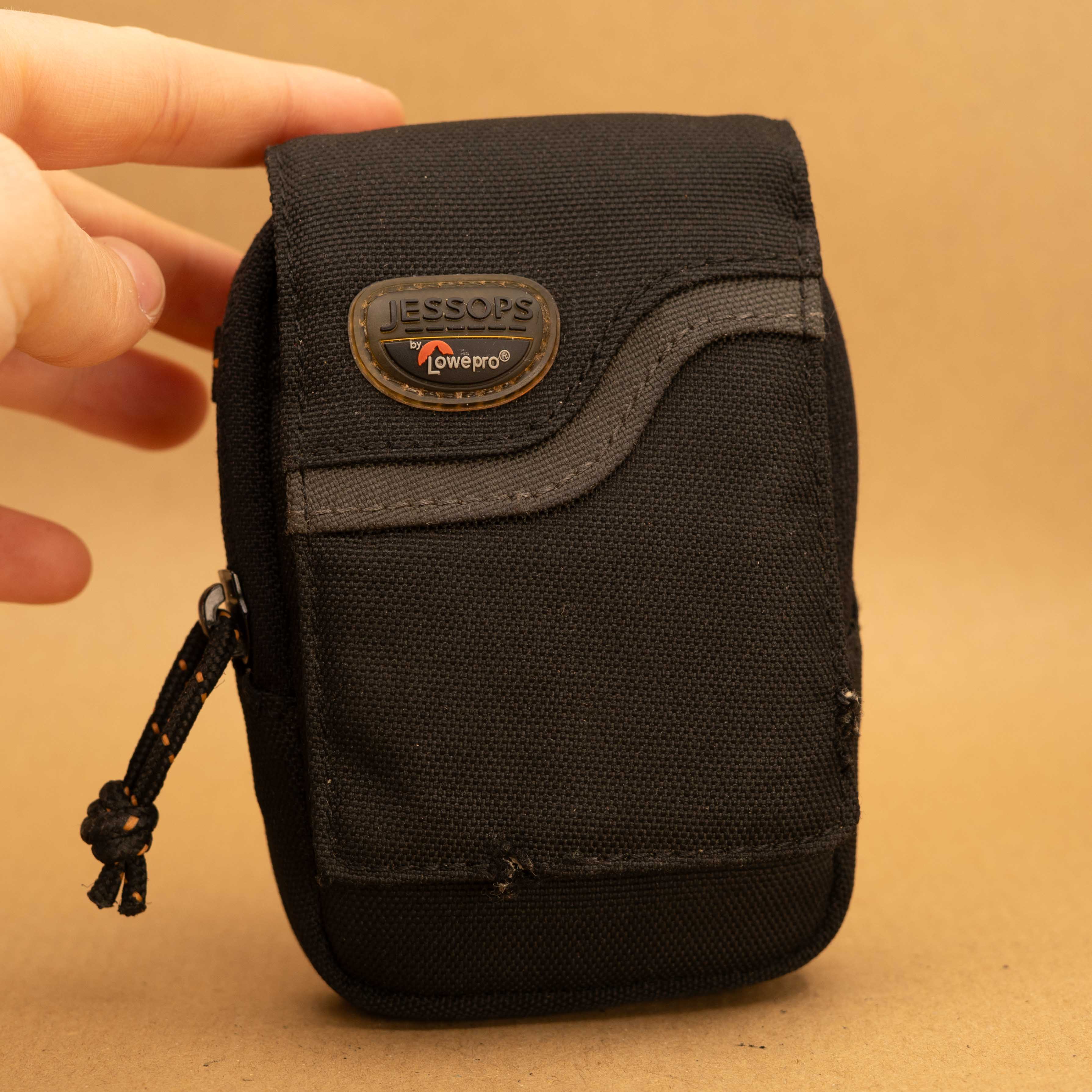 Compact Camera Pouch for Point and Shoot Cameras – Cameras By Max Ltd