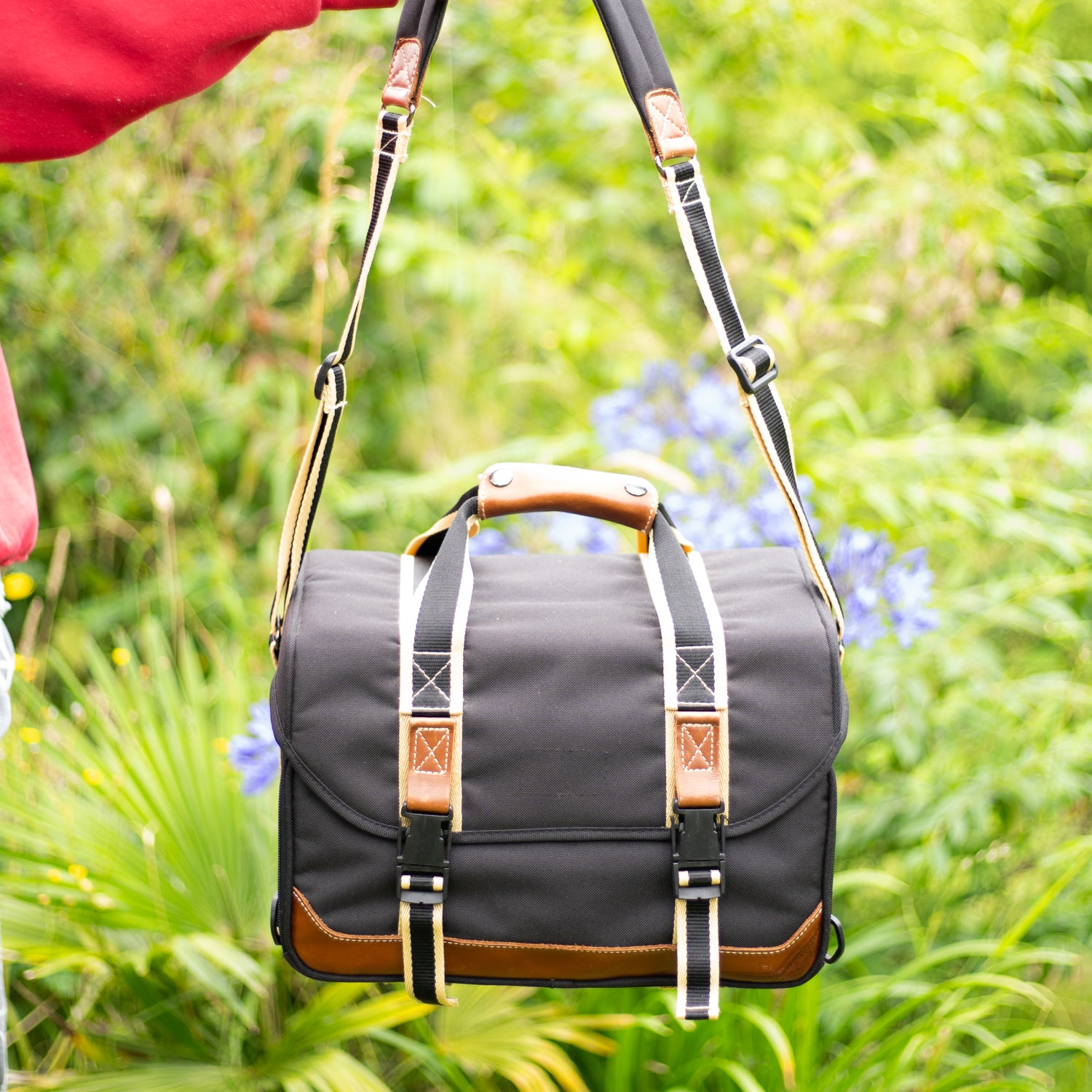 Large SLR Camera Bag – Cameras By Max Ltd