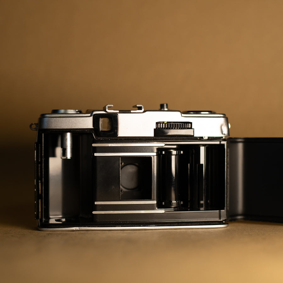 Green Olympus Pen EES-2 Half-frame 35mm Film Camera - Refurbished ...