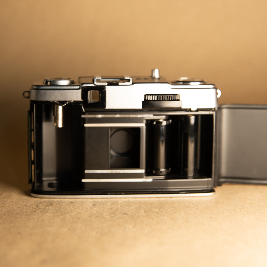 Wood Olympus Pen EE-3 Half-frame 35mm Film Camera - Fully Serviced – Cameras By Max Ltd